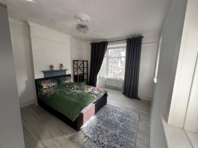 Room at Ryland Road, Birmingham