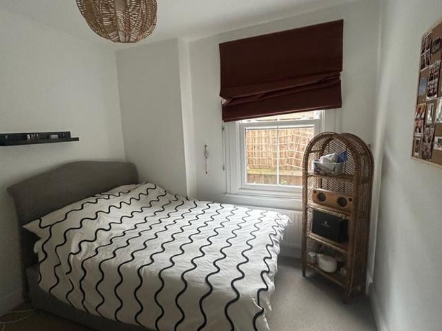 Room at Radbourne Road, Greater London