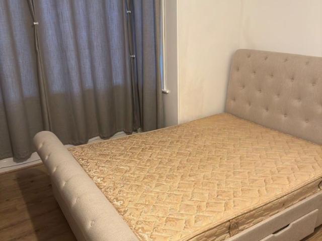 Room at Rainham Road South, Greater London