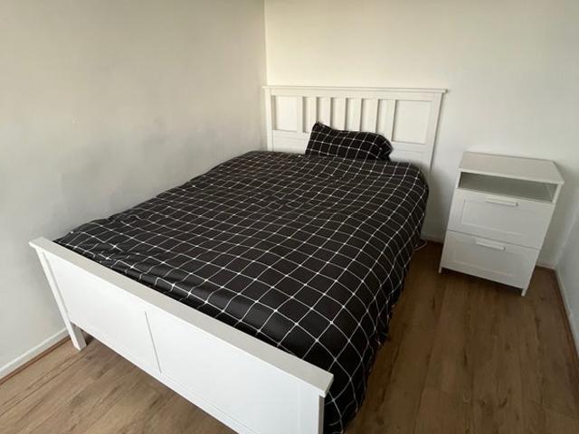 Room at Rainsborough Avenue, Greater London