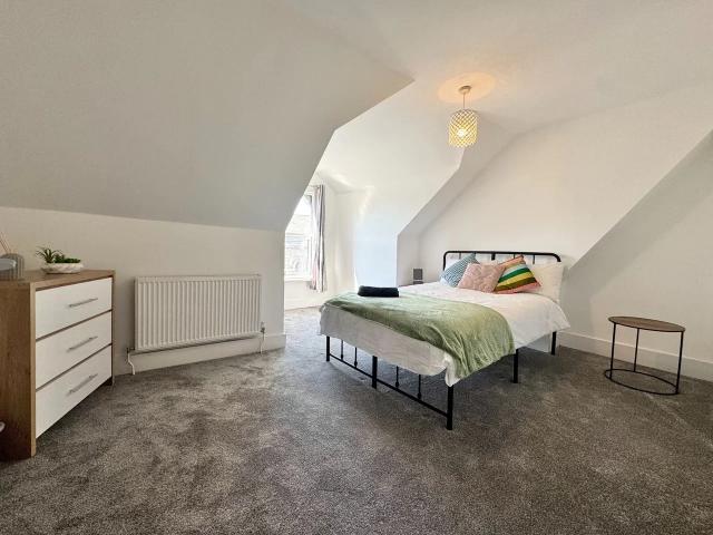 Room at Railway Street, Chatham