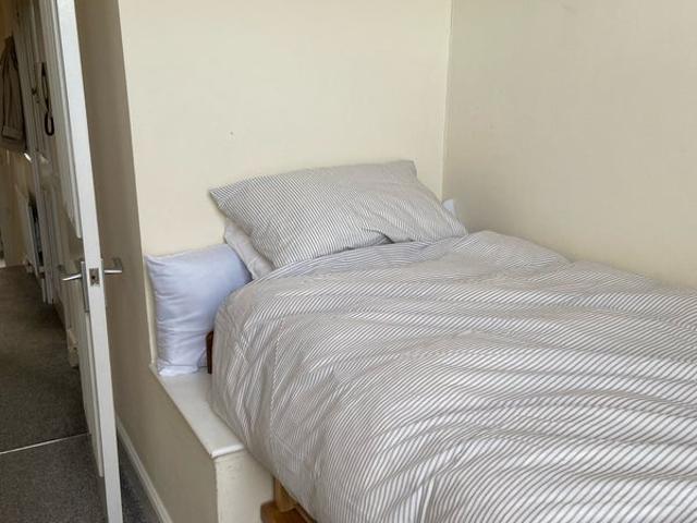 Room at Ramsden Road, Greater London