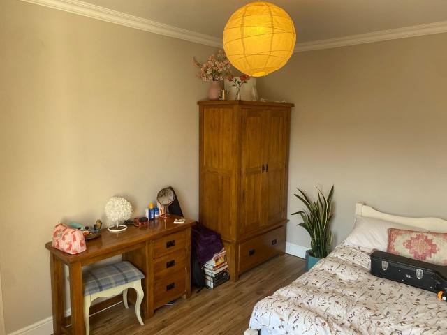 Room at Ramsey Road, Bristol