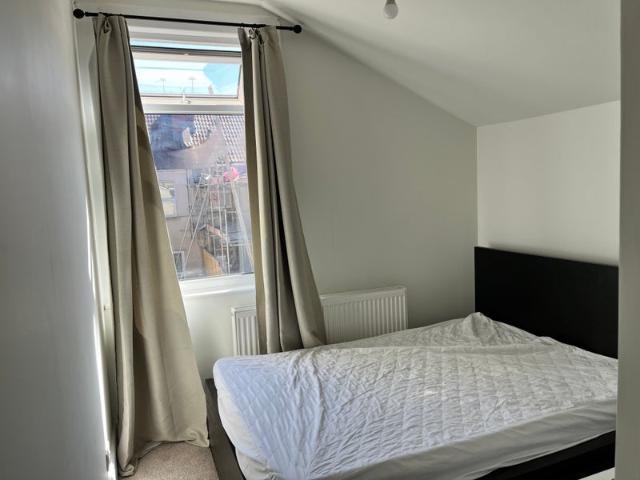Room at Ramsey Road, Bristol