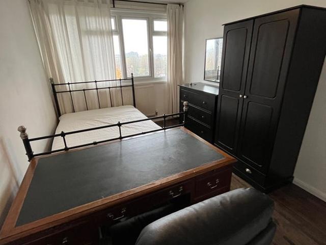 Room at Ramsey Street, Greater London