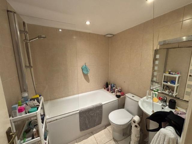Room at Randolph Street, Greater London