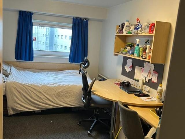 Room at Raw Dykes Road, Leicester
