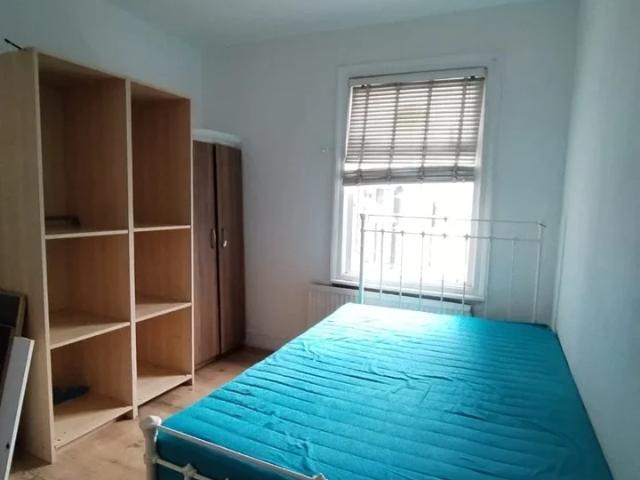Room at Ratcliff Road, Greater London