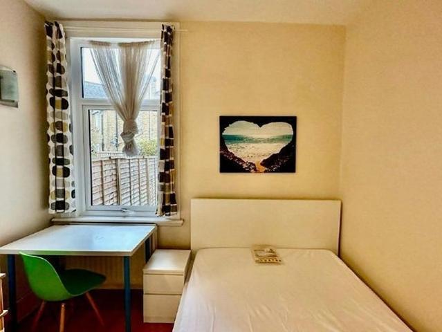 Room at Rathfern Road, Greater London