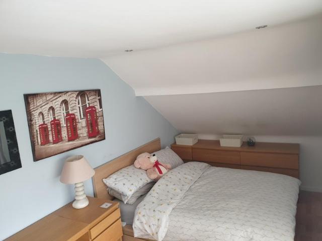 Room at Ravenhead Drive, Bristol