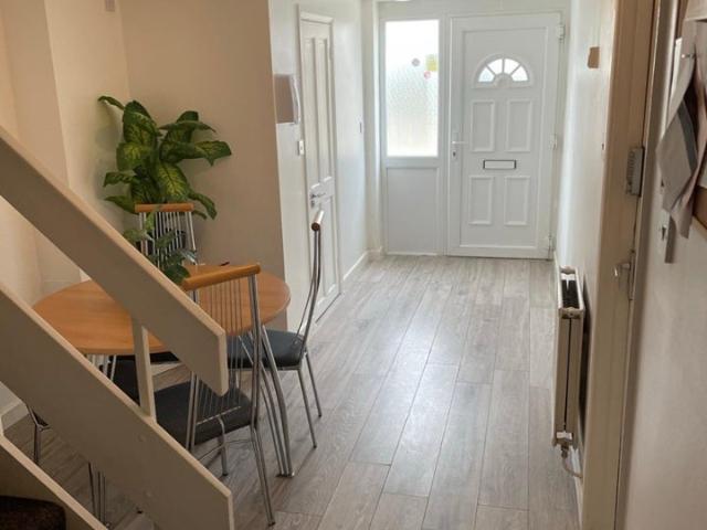 Room at Ravensfield, Basildon