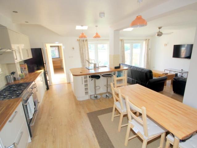 Room at Ravenswood Road, Nottingham