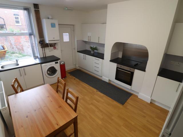 Room at Raymond Street, Chester