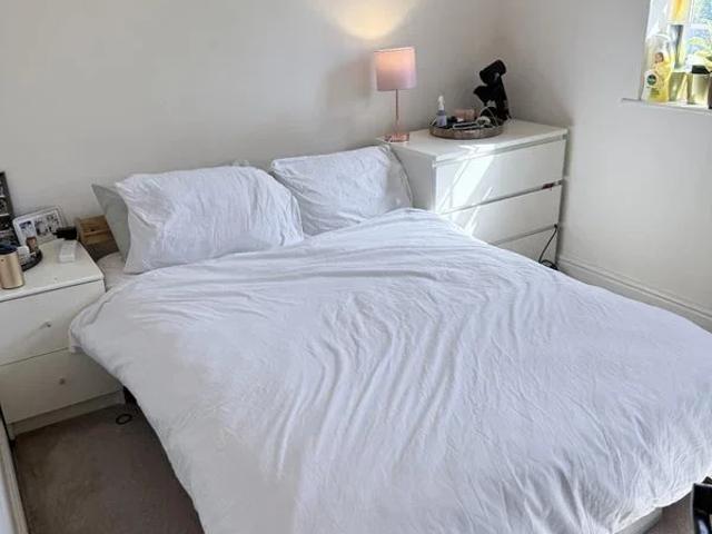 Room at Raynville Way, Leeds