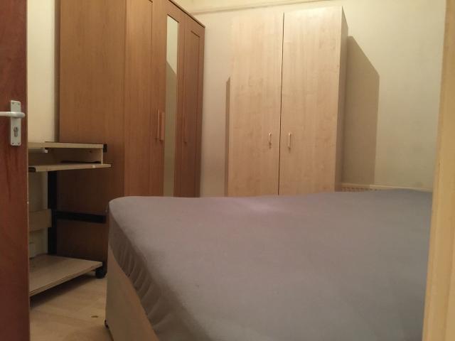 Room at Rayners Lane, Greater London