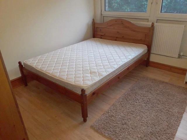 Room at Rayner's Road, Greater London