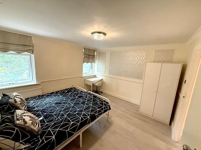Room at Raynham Road, Greater London