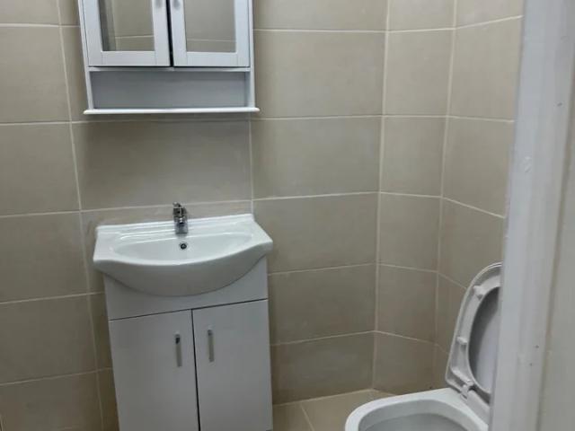 Room at Recreation View, Leeds