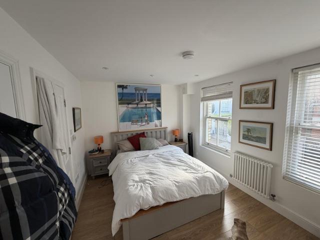 Room at Rectory Grove, Greater London