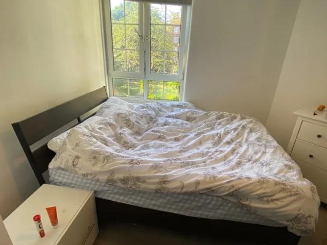 Room at Reardon Street, Greater London