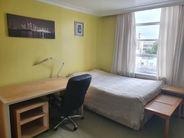 Room at Regent's Park Road, Greater London