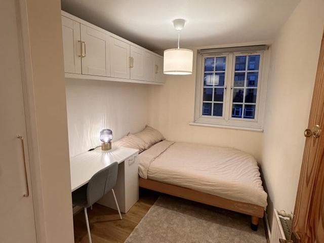 Room at Redcastle Close, Greater London