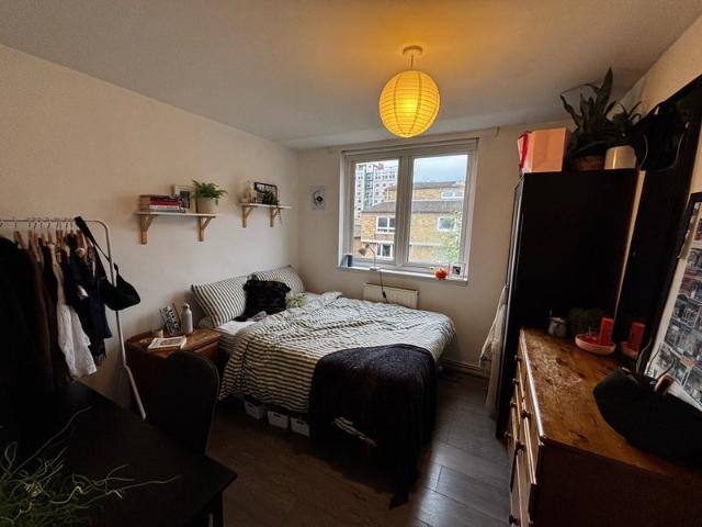 Room at Redcastle Close, Greater London