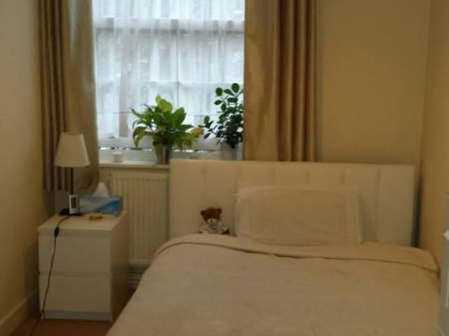 Room at Redhill Street, Greater London