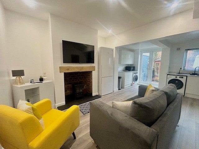 Room at Redshaw Street, Derby