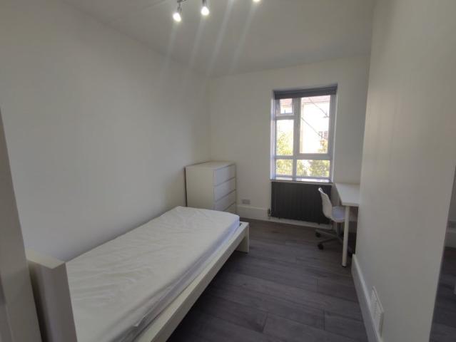 Room at Reed Road, Greater London