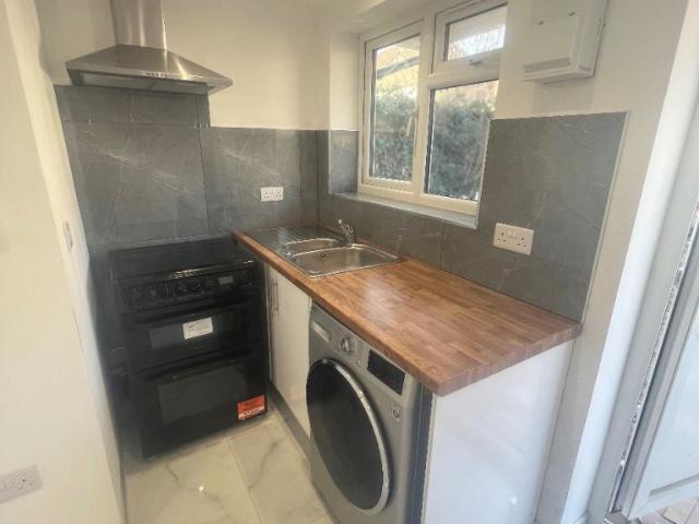 Room at Reede Road, Greater London