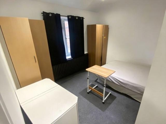 Room at Reede Road, Greater London