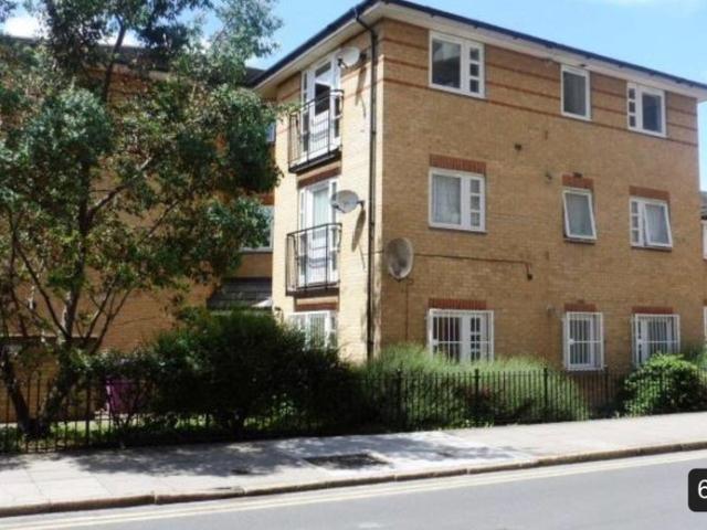 Room at Reeves Road, Greater London