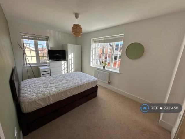 Room at Rennoldson Green, Chelmsford
