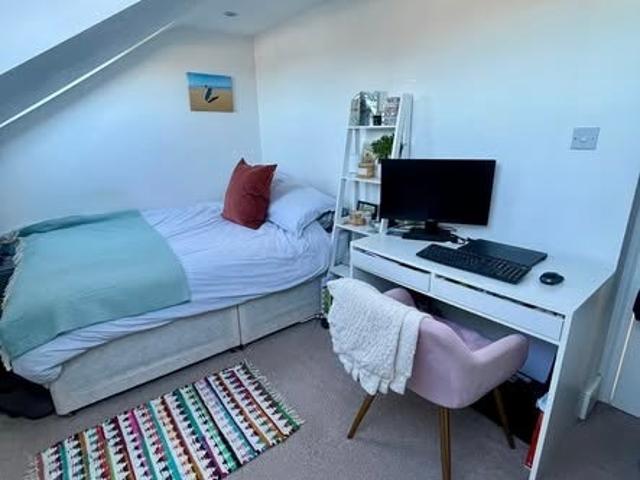Room at Replingham Road, Greater London