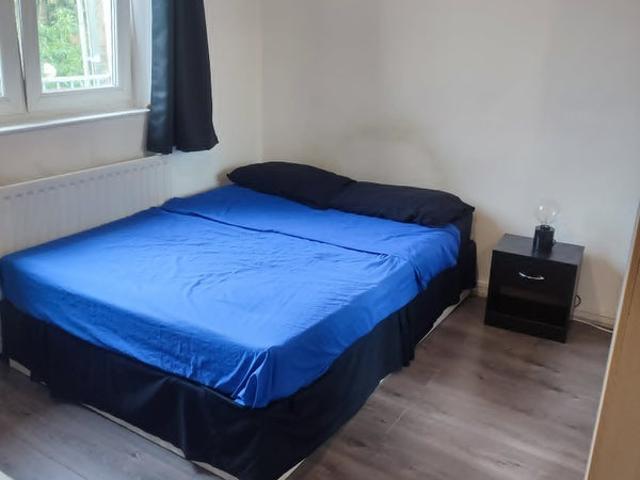 Room at Retreat Place, Greater London
