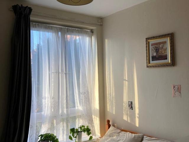 Room at Retreat Place, Greater London