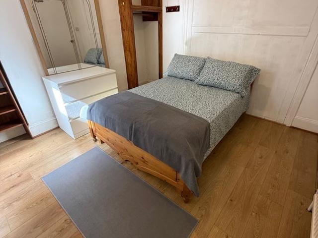 Room at Rhodesia Road, Greater London