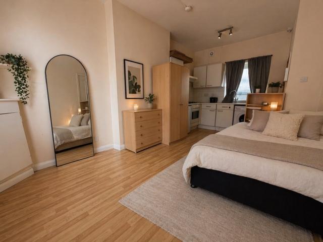 Apartment at Rhymney Terrace, Cardiff