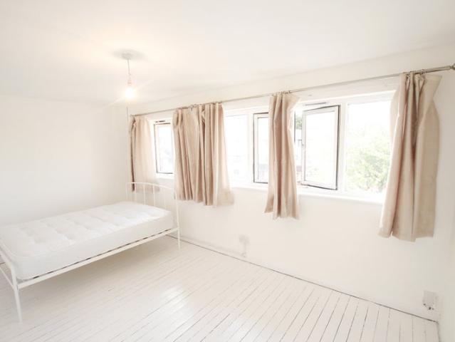 Room at Richardson Close, Greater London