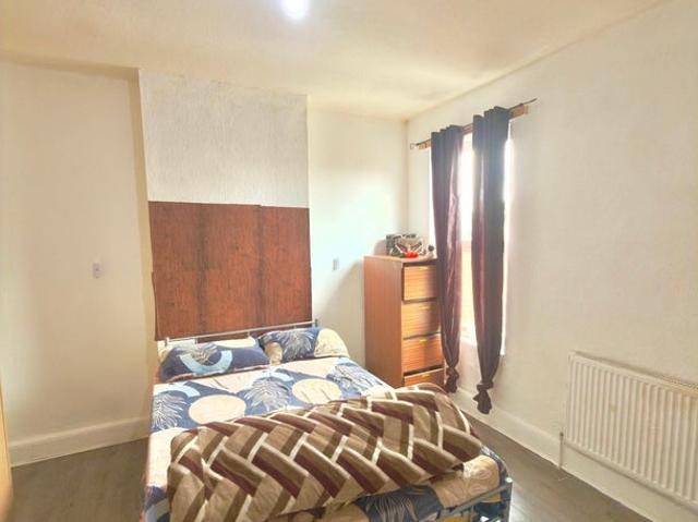 Room at Richmond Street, Coventry