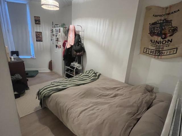 Room at Richmond Way, Greater London