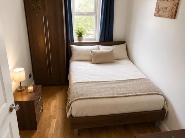 Room at Richmond Way, Greater London