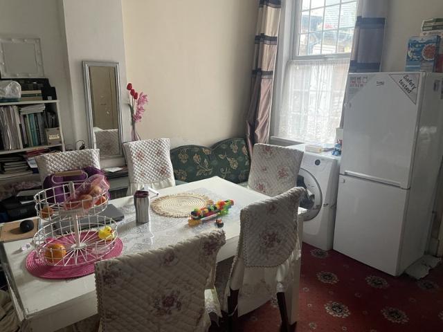 Room at Ribston Road, Sheffield