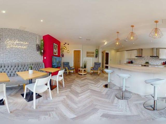 Room at Ridgeway Drive, Greater London
