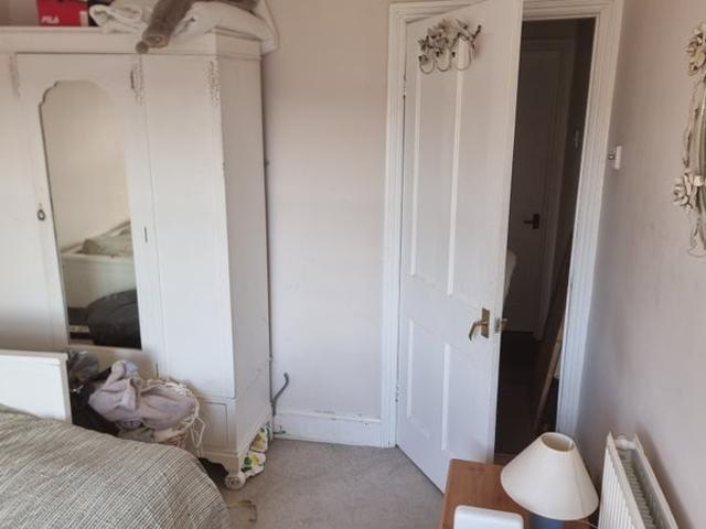 Room at Ridgeway Road, Bristol