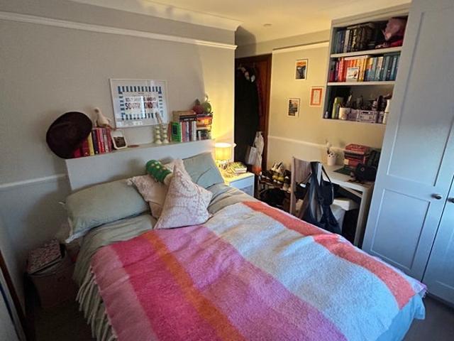 Room at Ridgmount Road, Greater London
