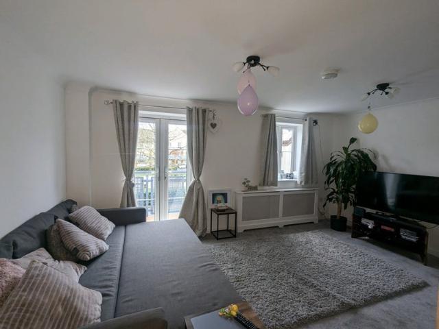 Room at Ridley Avenue, Bristol