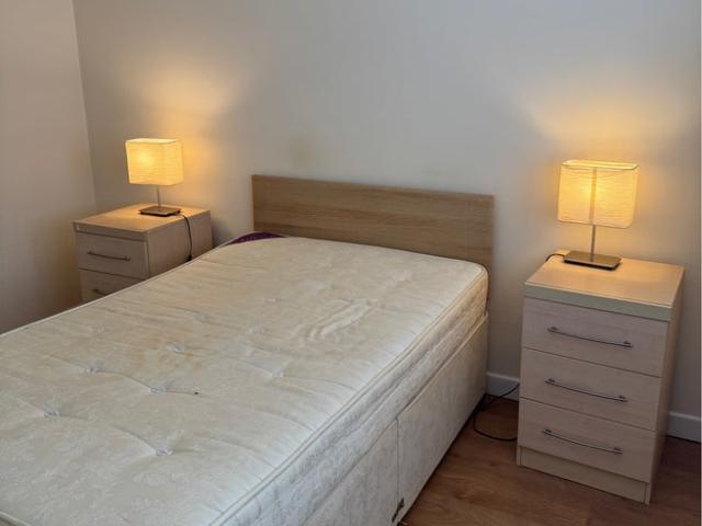 Room at Rillside, Crawley