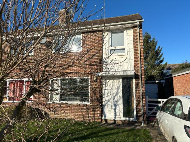 Room at Ringwood Close, Canterbury